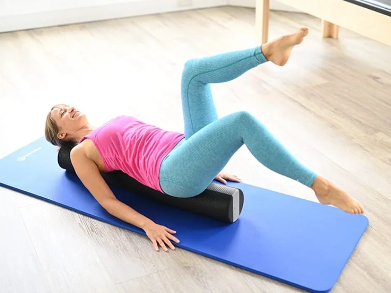 9 Pilates Exercises with a Foam Roller for Muscle Release and Recovery ...
